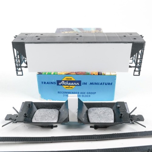 Athearn Kitbashed Custom HO Scale Undecorated 2-Bay Covered Hopper Kit ...