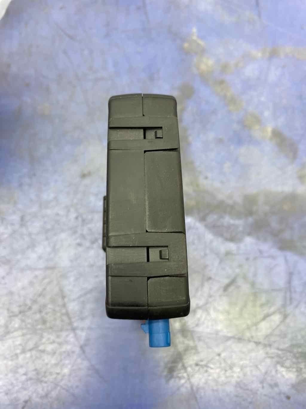 2017 - 2019 NISSAN TITAN OEM TELEMATICS COMMUNICATION CONTROL MODULE ...