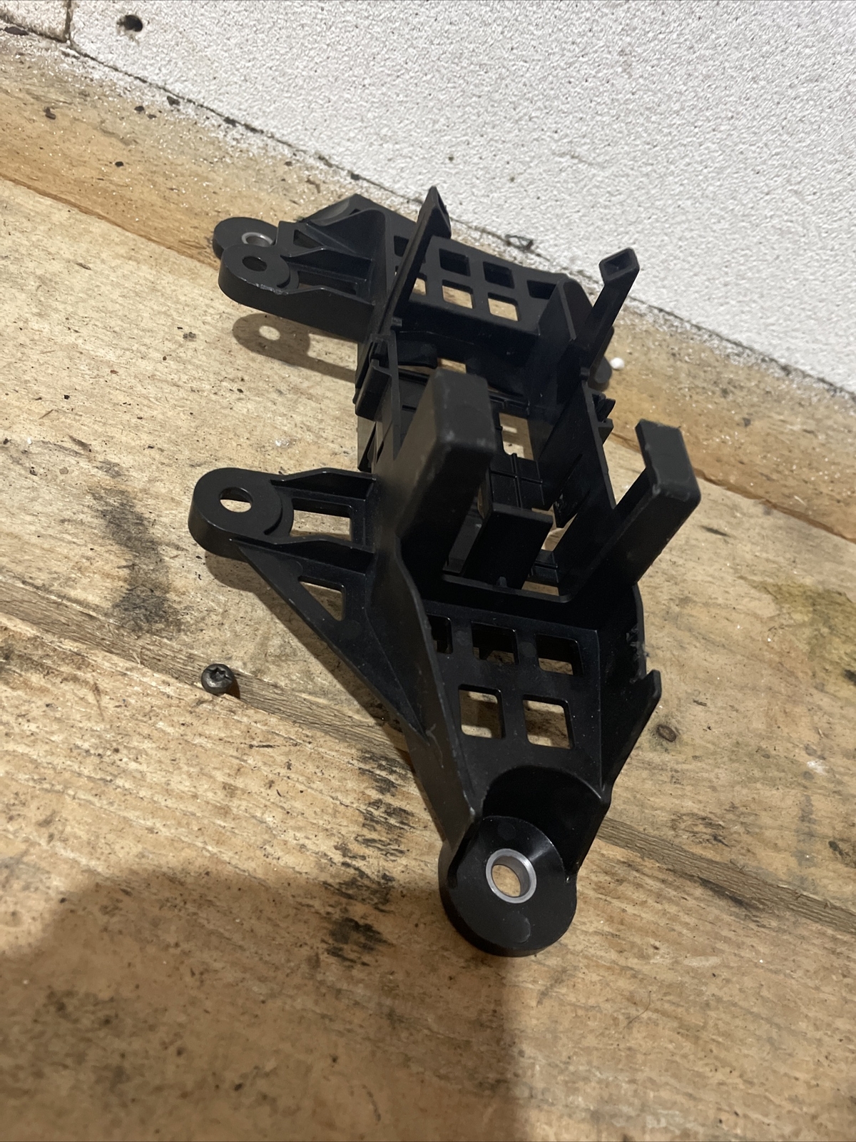 MERCEDES A CLASS 2018-2022 W177 MOUNTING BATTERY Holder Trim BRACKET ...