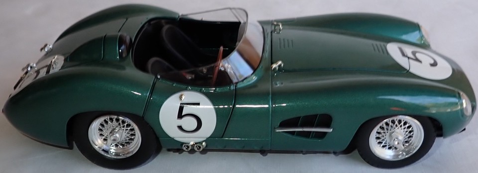 Shelby Collectibles #19220S-Le Mans Winning #5 Aston Martin DBR1-1:18 ...