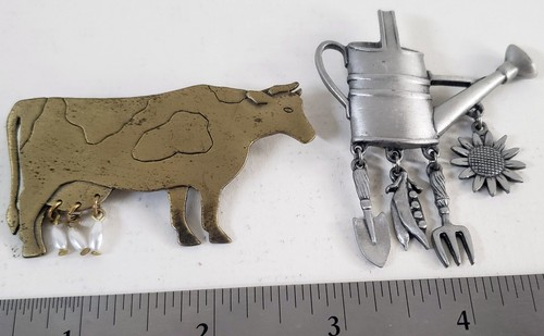 JJ JONETTE Signed Brooch Pin Gold Silver Tone Cow Watering Can ...