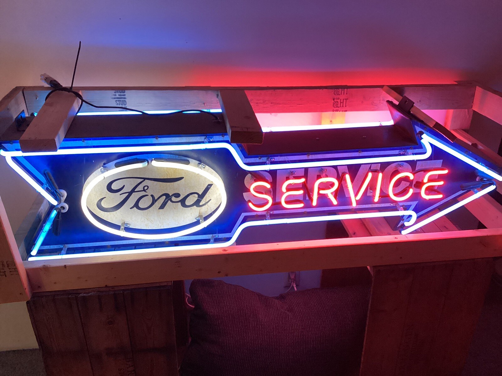 NEON double Sided FORD SERVICE Arrow 5’ vintage LooK man Cave SHOP CooL ...