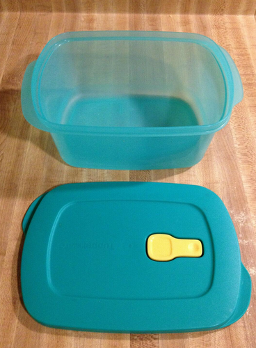 Tupperware Crystalwave Green 7365 Microwave 9.5 Cup Container Vent Lid ...