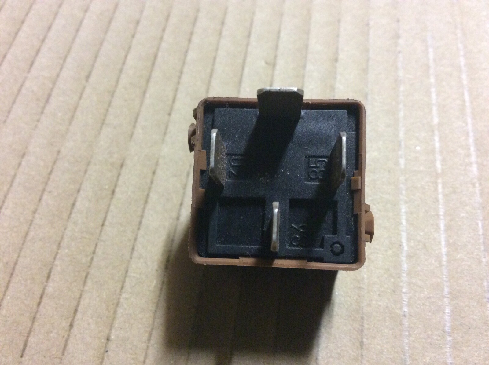 BMW 3 Series E30 E32 E34 E36 Siemens 4Pin Brown Relay 6136 1388729 ...