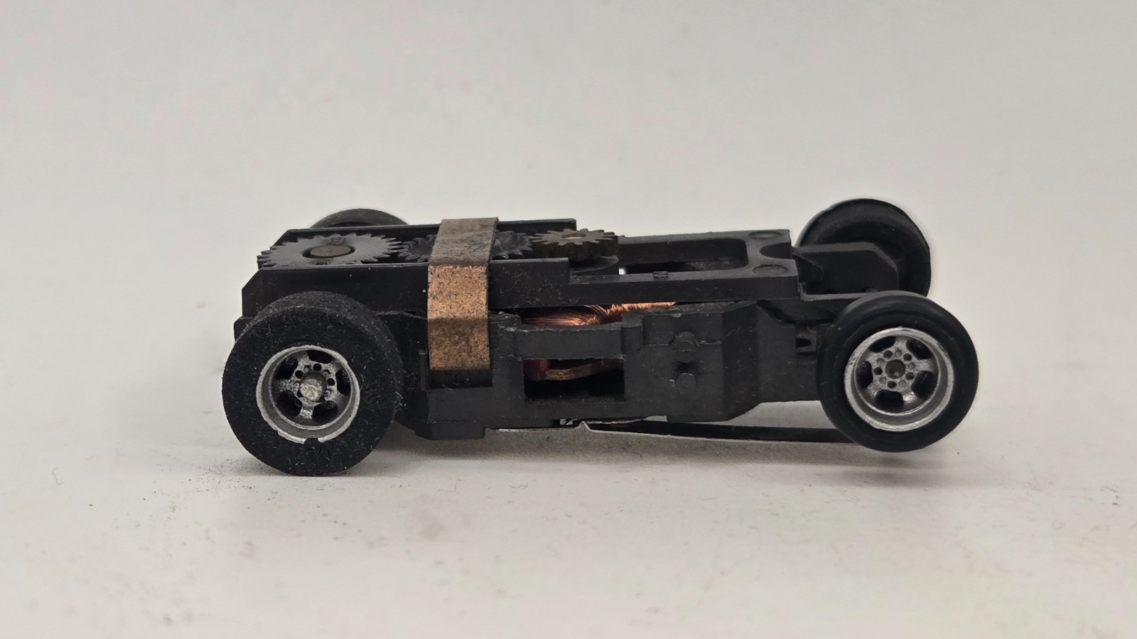 Aurora Afx Magnatraction Specialty Truck Rims Wheels Chassis HO Slot ...