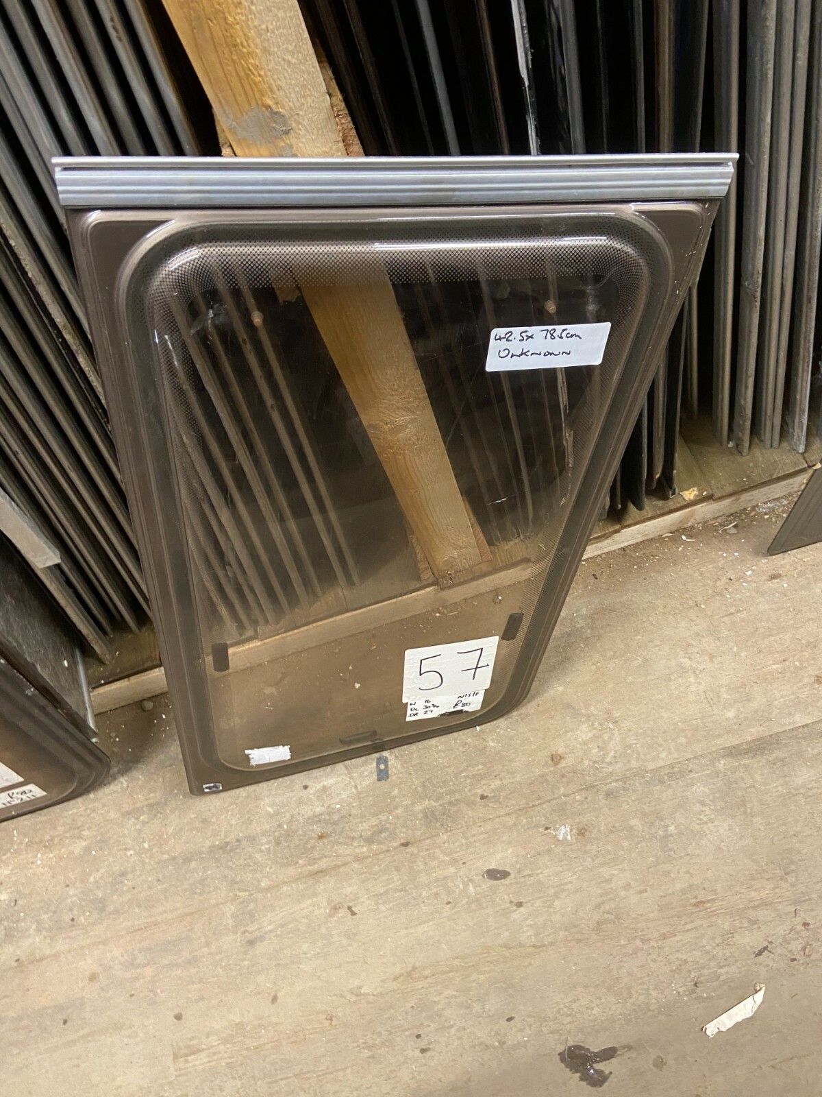 CARAVAN WINDOW , FRONT RIGHT WINDOW ( POSSIBLY LUNAR LEXON ) | eBay UK