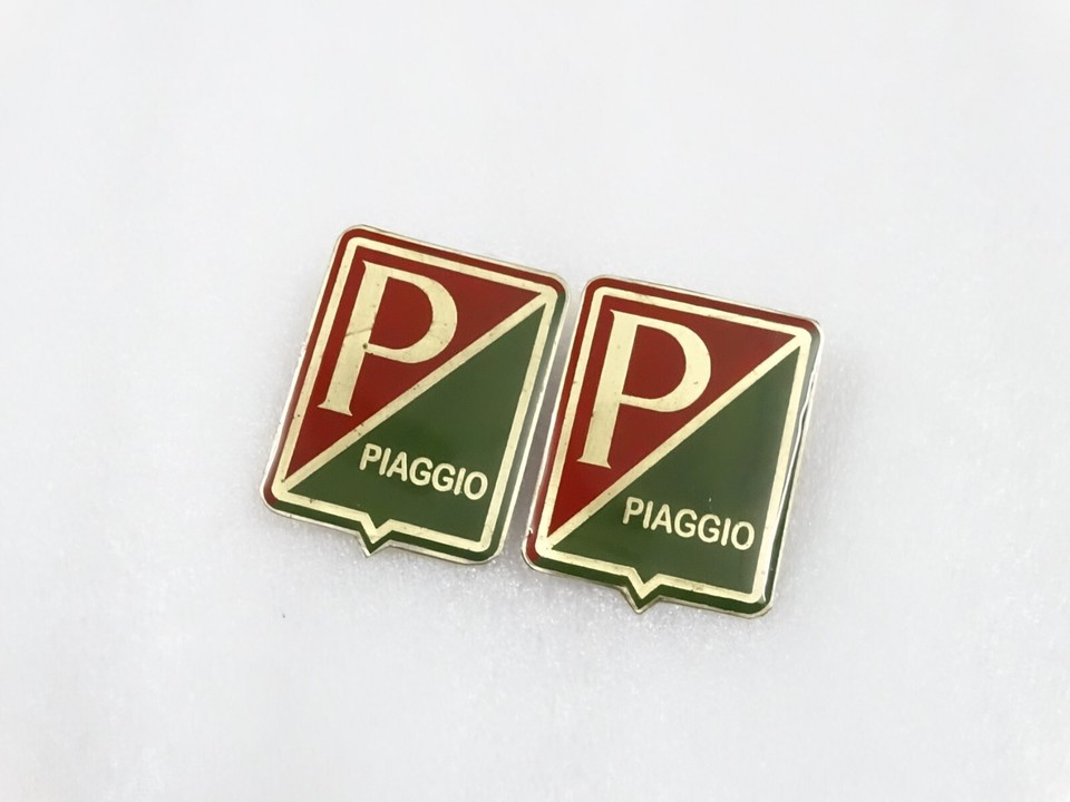 2x Vespa Horncast Cover Piaggio P Distintivo Mono Vb Vl VM VN Ss Sprint ...