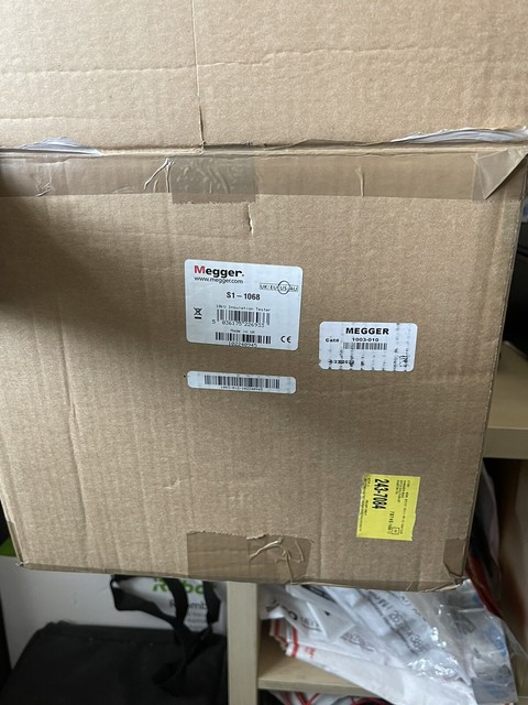 Megger S1-1068 10 KV DC Insulation Resistance Tester S1 1068 for sale ...