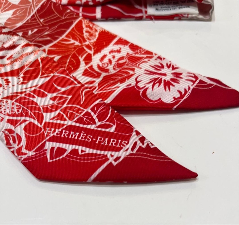 Hermes Twilly Jungle Love Ribbon Scarf Butterfly Hibiscus Pattern 2021 ...