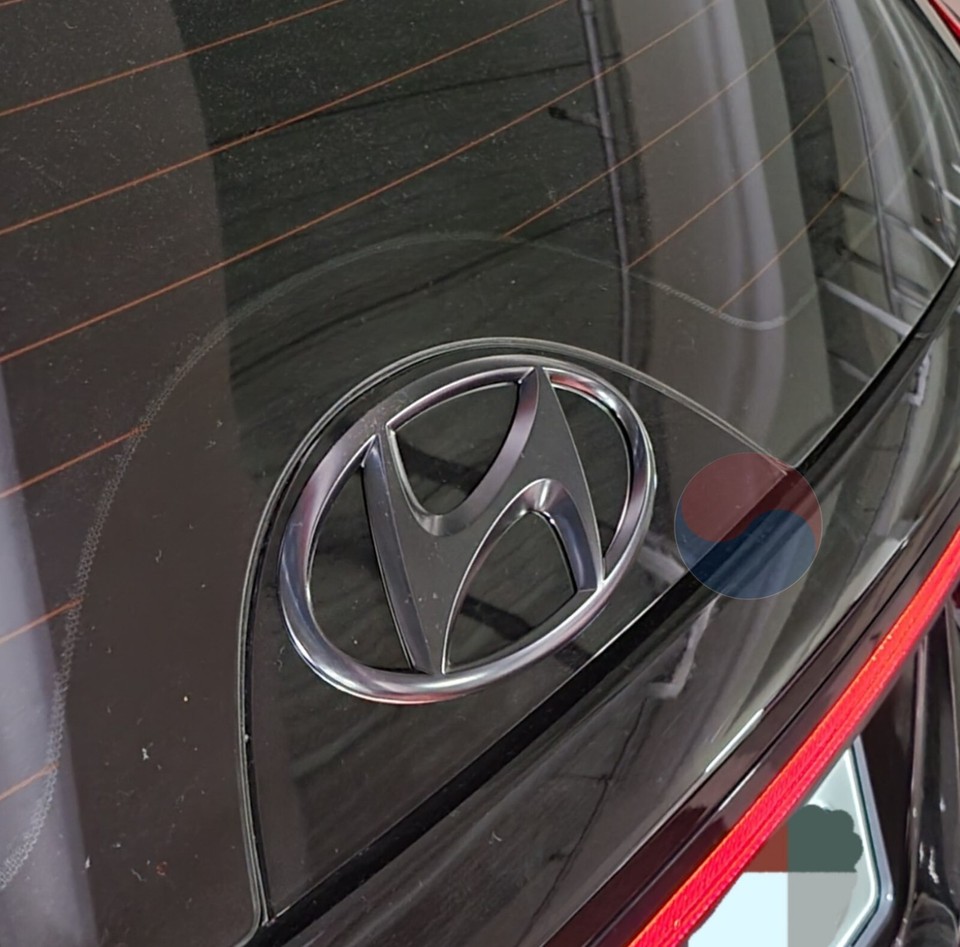 Genuine OEM Black Rear Emblem Badge 86300CGO20 for Hyundai Tucson NX4 ...