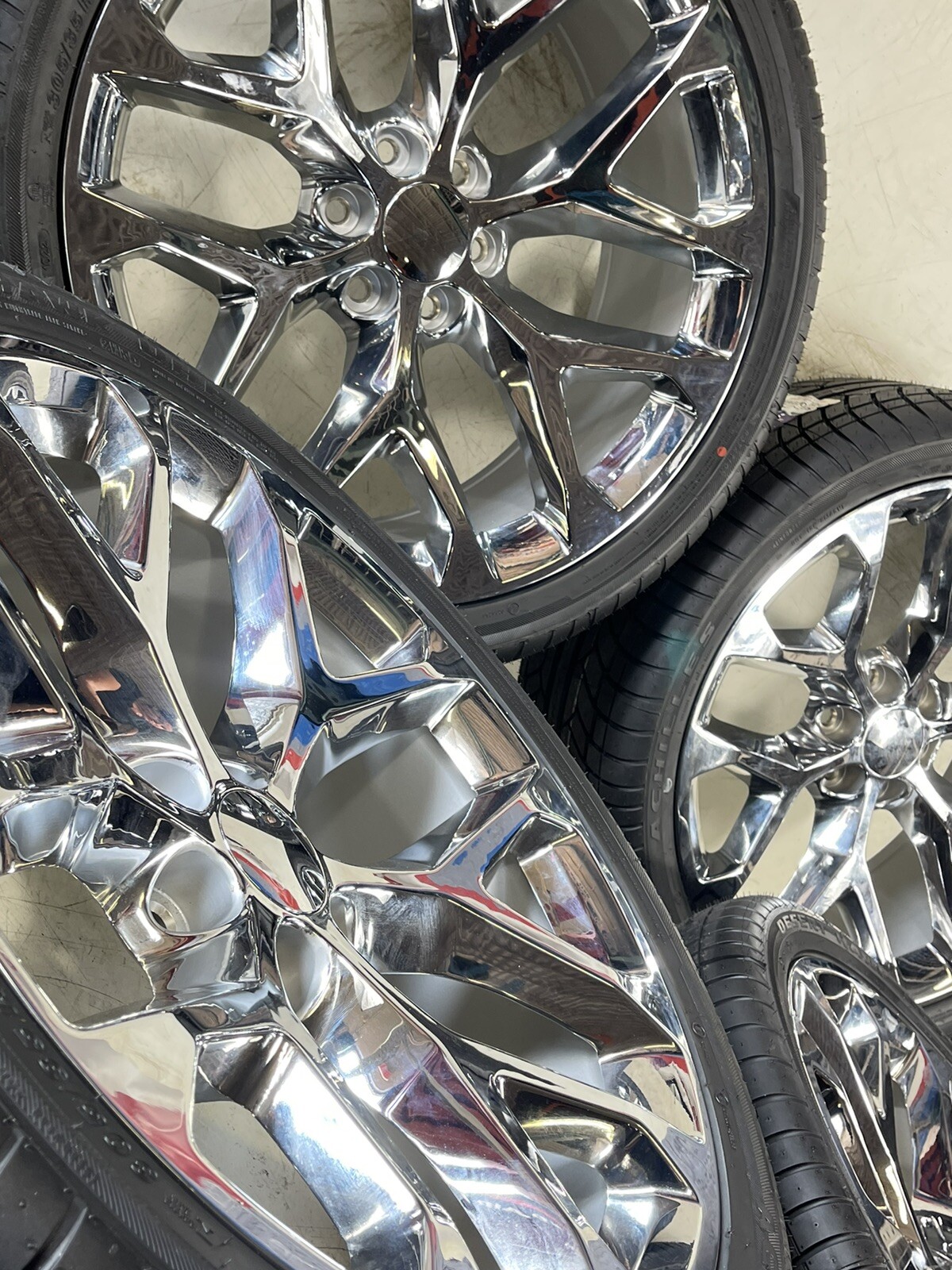24” SNOWFLAKE CHROME WHEELS RIMS MT TIRES CHEVY SILVERADO TAHOE GMC ...