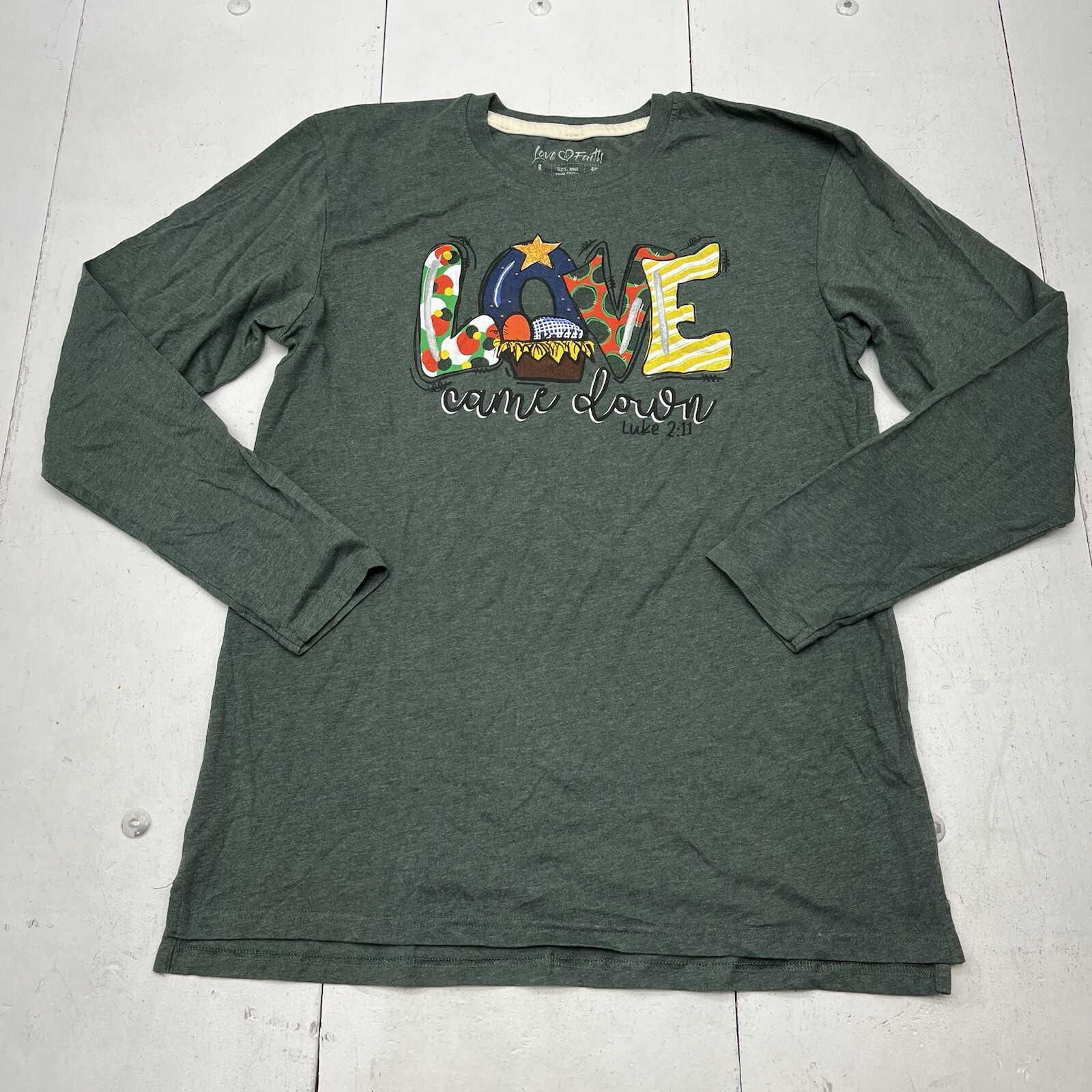 Love In Faith Green Front Bible Verse Graphic Short S… - Gem