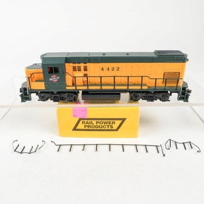 Walthers HO Scale Chicago Northwestern CNW #4422 GP15 Diesel Locomotive ...