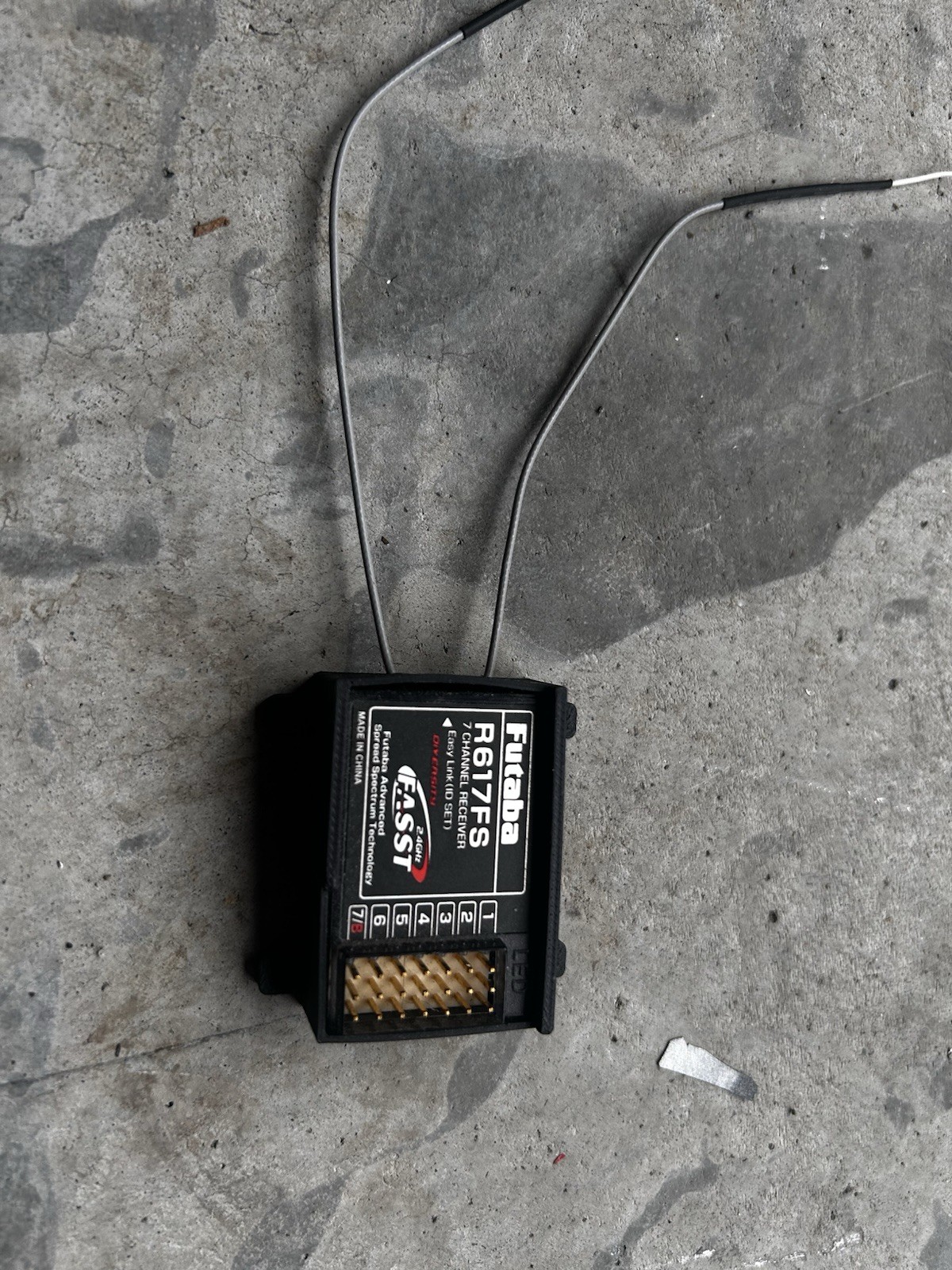 Futaba R617FS 2.4GHz FASST 7 Channel RX Receiver Transmitter Spektrum ...