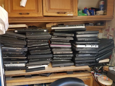 JOBLOT OF ALL SORTED OLD LAPTOP SUITABLE FOR EXPORT SOLD FOR SPARES ...