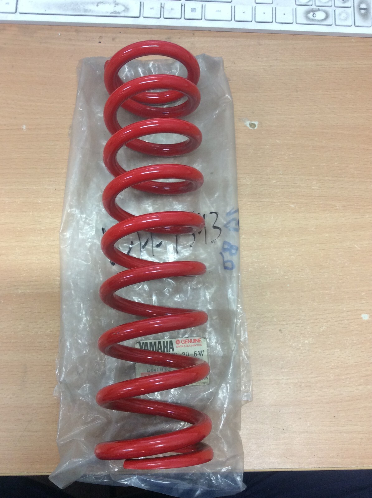 GENUINE YAMAHA PARTS ALTERNATE PART REAR SHOCK SPRING YZ125 1985 39W ...