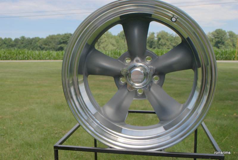 1) 18X8" AMERICAN RACING TORQ THRUST D,VN215 FORD F100 F150 5 ON 5.5 BP ...