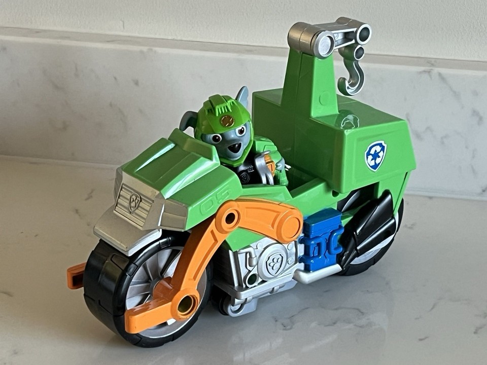 6 x Paw Patrol Pull Back Moto Pup Bikes With Wheelie Function & 6 Pup ...