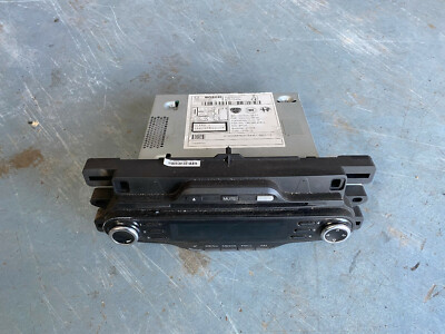 1560968780 Alfa Romeo Giulietta QV Turbo bosch 940 MP3 radio CD media ...