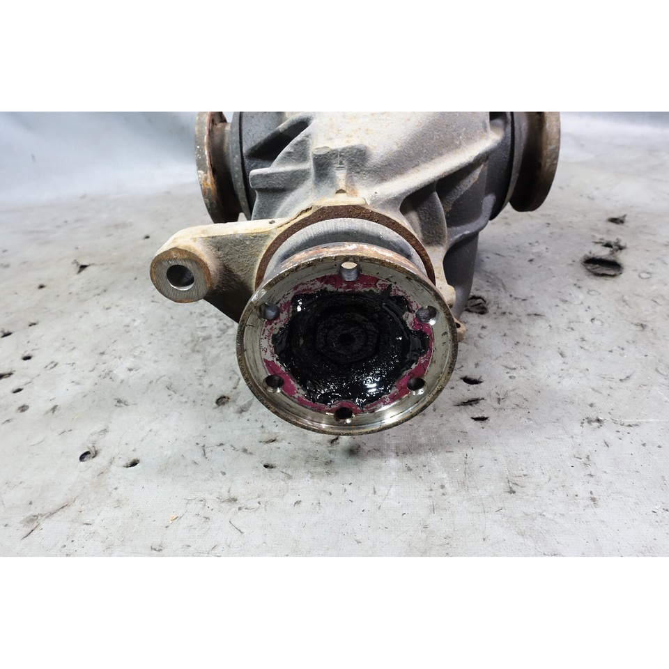 97-00 BMW E39 528 6-Cyl Rear Final Drive Differential Carrier for Auto ...
