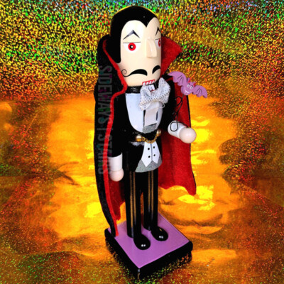 9.5" COUNT DRACULA NUTCRACKER DOLL Halloween decoration vampire bat ...