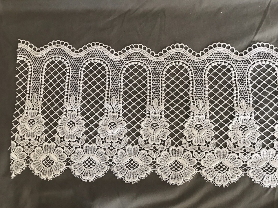Heavy Lace Trim 10” Wide And Over 4 Yards Long Never Used | eBay
