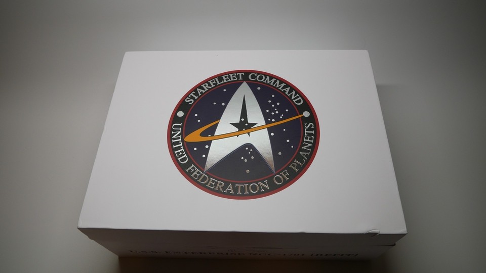 Corgi USS Enterprise NCC-1701 refit CC98001 Star trek 2 The wrath of ...