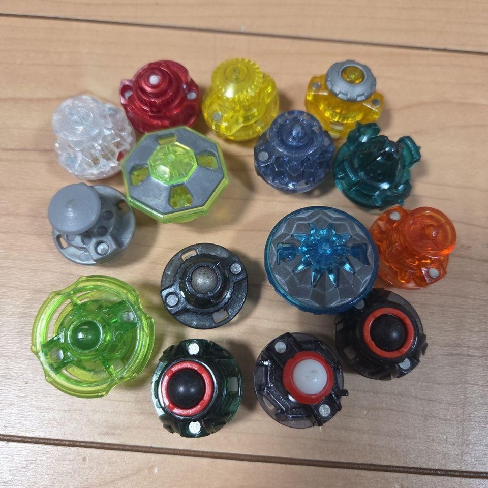 Beyblade Burst Lot - 8 Tops, Launchers & Parts - Powerful Beyblades ...