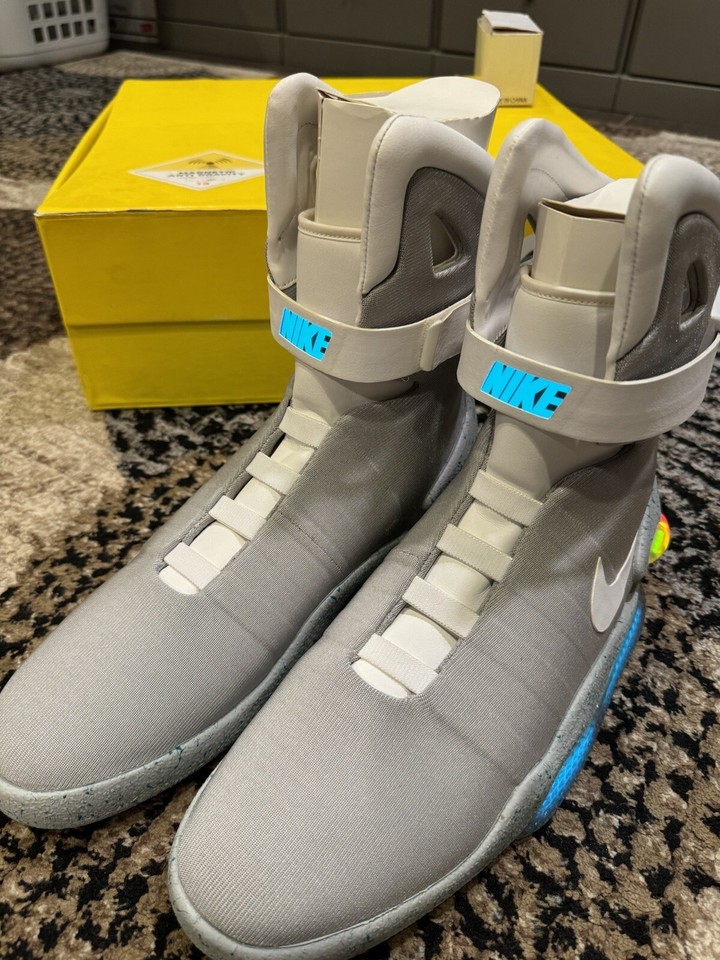 Size 13 - Nike Mag Back To The Future 2011 665215225855| eBay