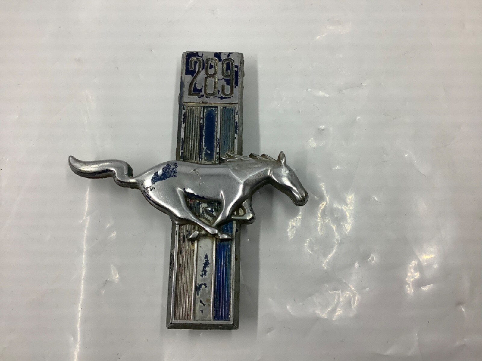 Used Original FoMoCo Ford Mustang Metal Emblem Badge C8ZB-16C229-D | eBay