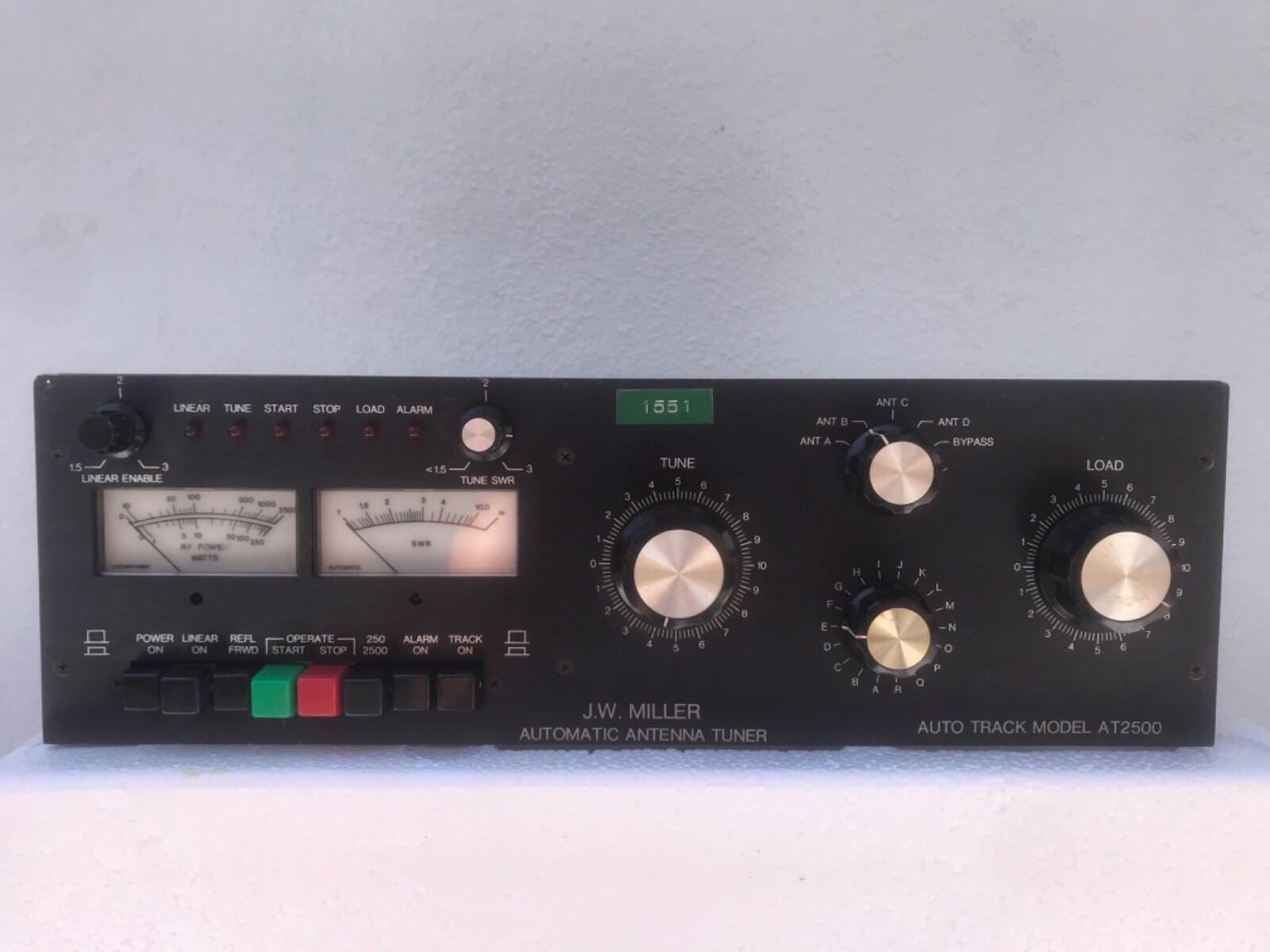 J.W. MILLER AUTOMATIC ANTENNA TUNER / AUTO TRACK MODEL AT2500 | eBay