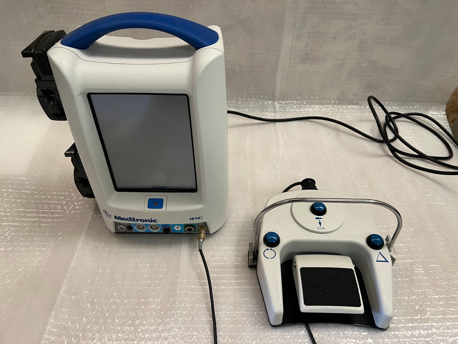 Medtronic IPC Console EC300 with EF200 IPC Foot Pedal NEXT DAY EXPRESS ...