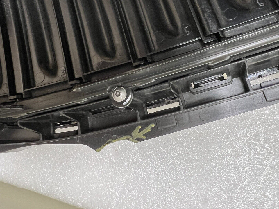 2019-2022 G20 BMW 3 Series FRONT OEM UPPER Radiator Grille Active Air ...