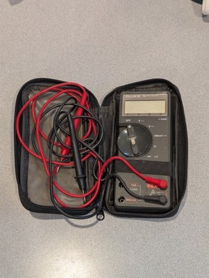 FLUKE 75 Multimeter with Leads and Case FOR PARTS OR REPAIR | eBay