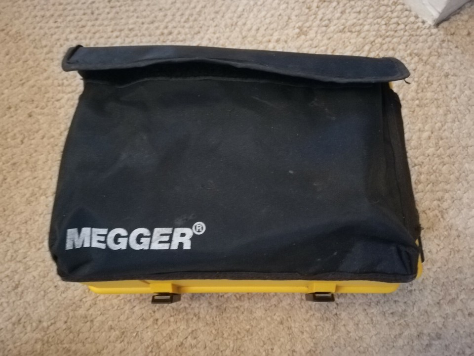 MEGGER PAT 32 PORTABLE APPLIANCE TESTING MACHINE PAT TESTER DOMESTIC ...
