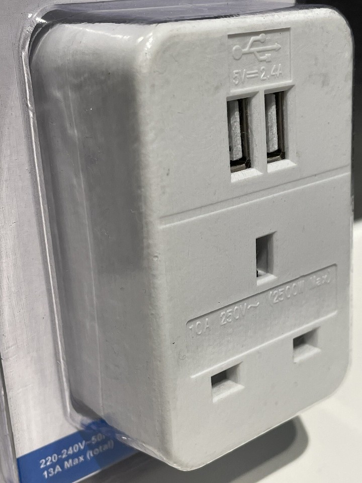 PRO-ELEC TRAVEL ADAPTOR UK 3 PIN TO EURO 2 ROUND PIN WITH TWIN USB ...