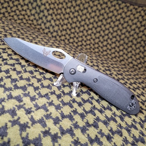 Benchmade 555 mini-Griptilian knife, 440C, plain edge, rare oval thumb ...
