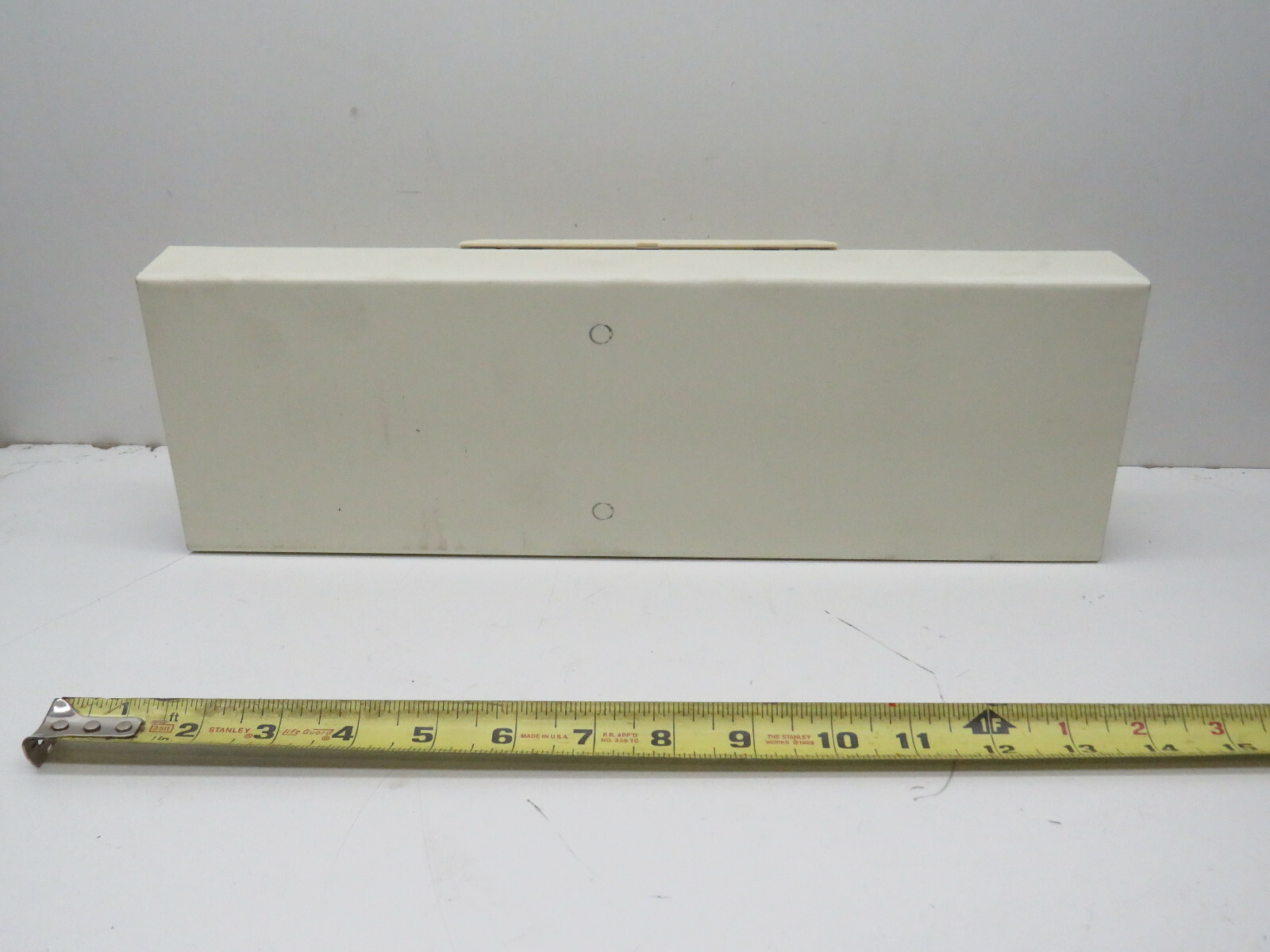 Wiremold V4000SA2 Raceway 4000 Loaded Sample w/ Receptacles COAX ...