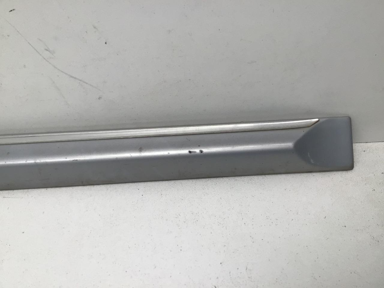 AU Falcon XT XR Fairmont door bump strip mould trim rear right WR2A ...