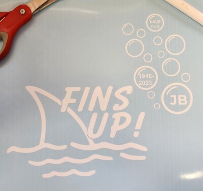 Bbbles up / Fins Up Jimmy Buffett Parrot Head Car Laptop Cup Sticker ...