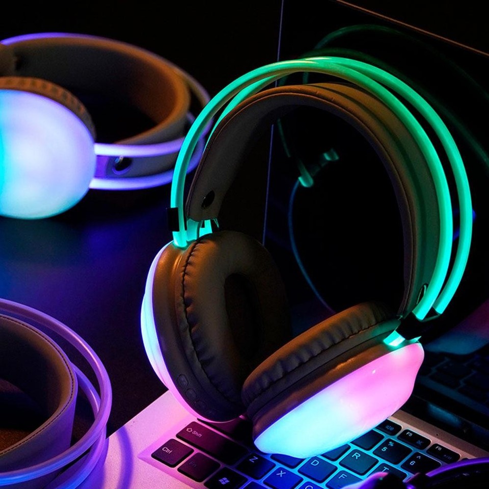 Bluetooth Earphones for RGB Streaming Colorful Lamp Head Wearable ...