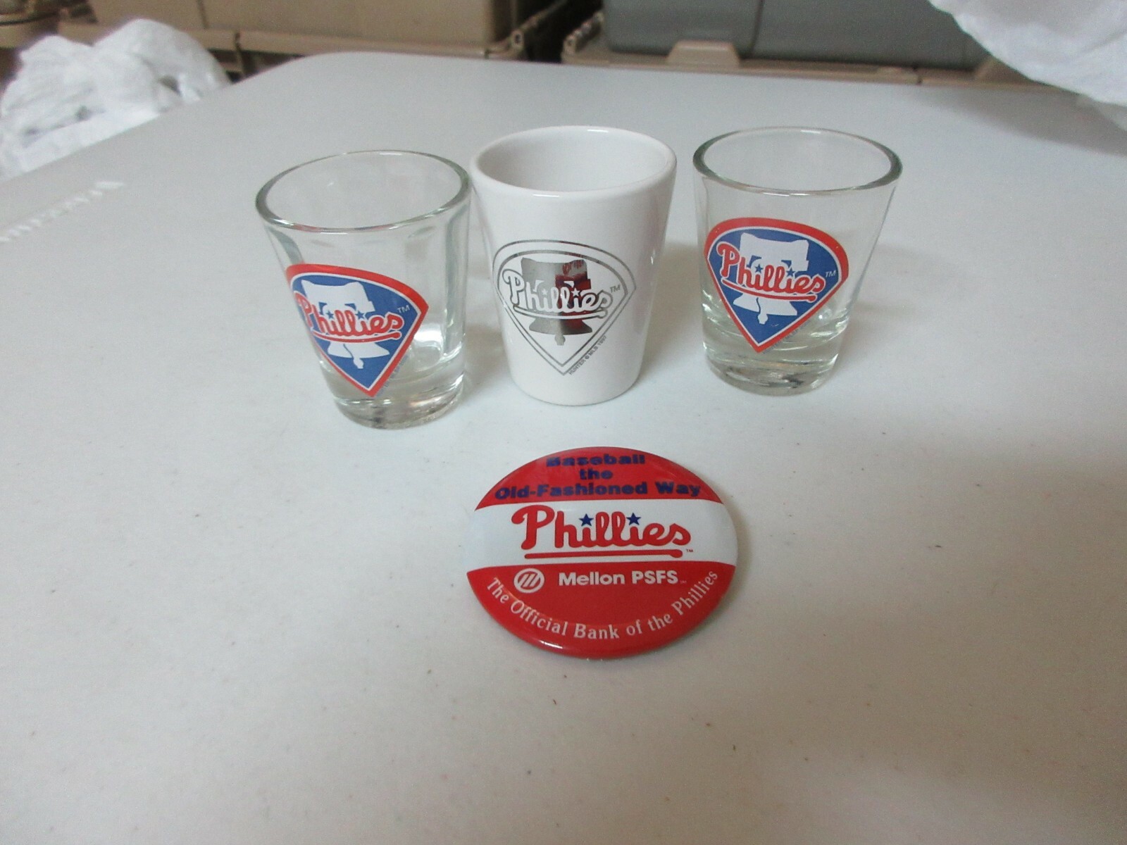 Philadelphia Phillies Shot Glasses & Phillies Mellon PSFS Bank Pin ...