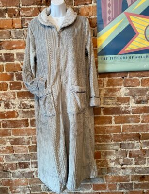 Aria Soft Grey Plush Adult Full Zip Robe Pockets M New Cable Knit ...