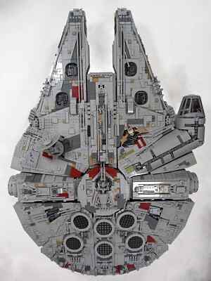 UCS Millennium Falcon 75192 - Vertical Display Mount 3D PRINTED - BLACK ...
