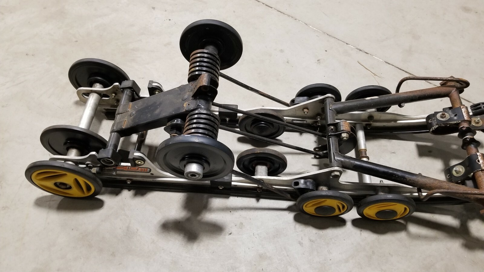 Skidoo Rev SC3 Rear Suspension Idler Wheels Bogie Rails Skid Frame 800 ...