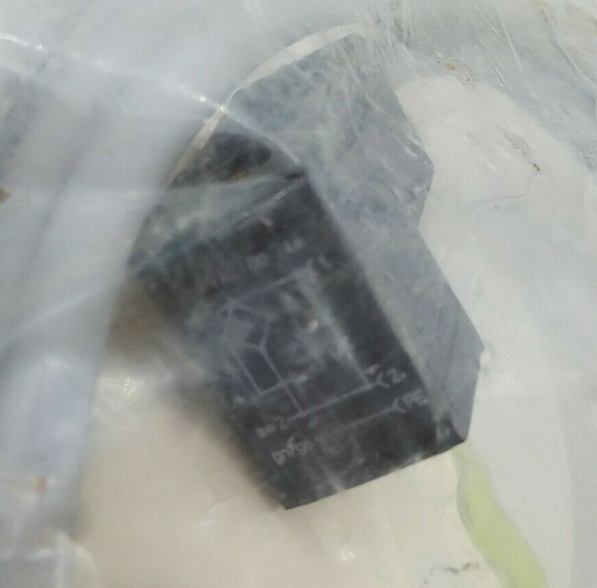 Escha TC9S 2-P669-2M Valve Plug Connector | eBay