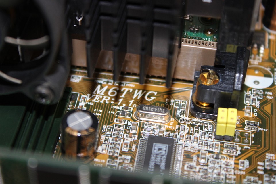 BIOSTAR M6TWG VER 1.1 MOTHERBOARD WITH MEMORY AND 500MHZ PROCESSOR CPU ...