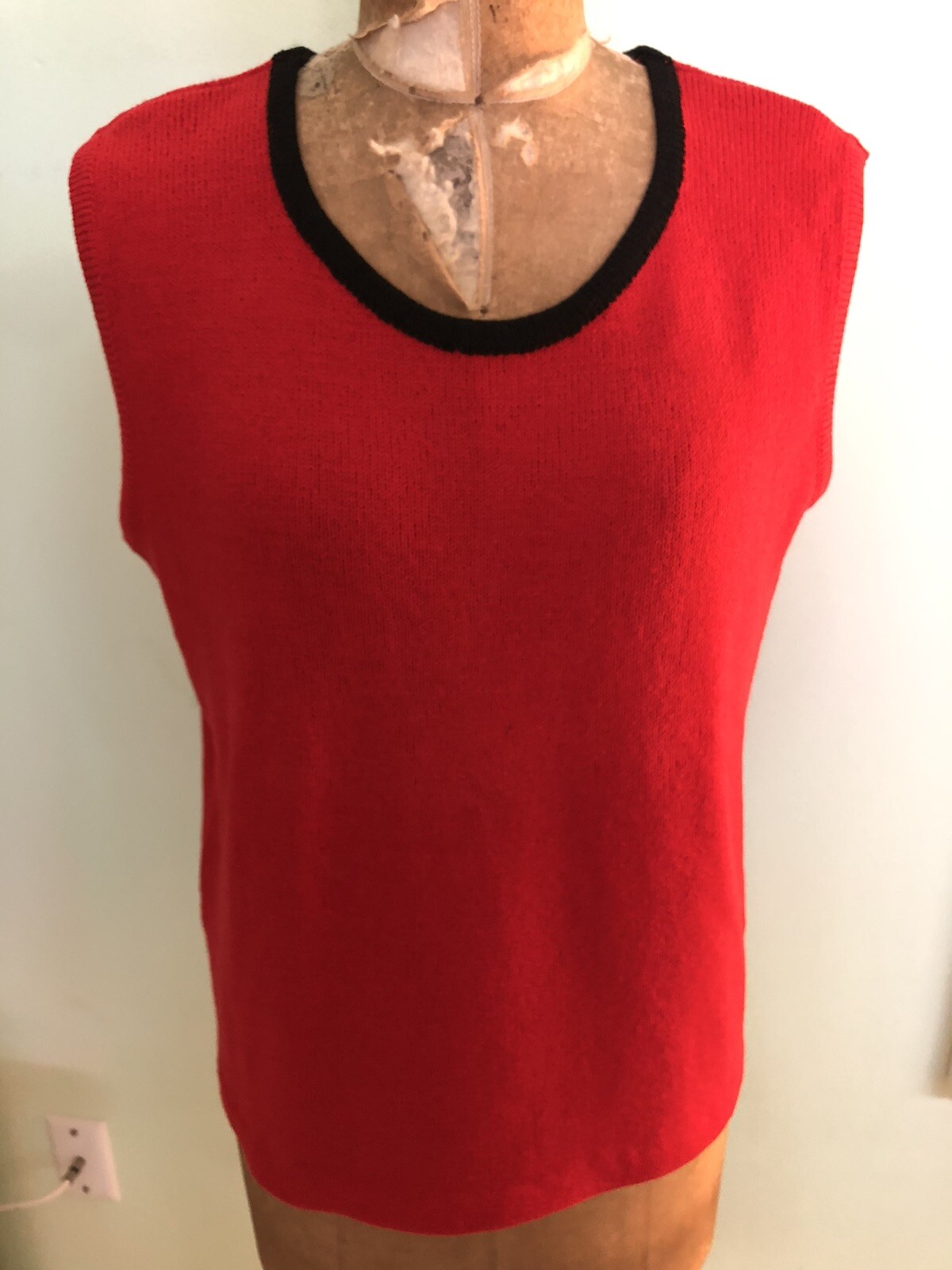 VTG. ALNORAL BY AL SPOKAVICIUS KNIT RED SLEEVELESS TO… - Gem