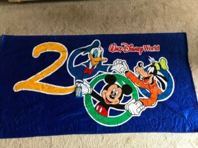 NWT Vintage 2000 Disney Mickey Mouse Goofy Donald Duck Beach Towel ...