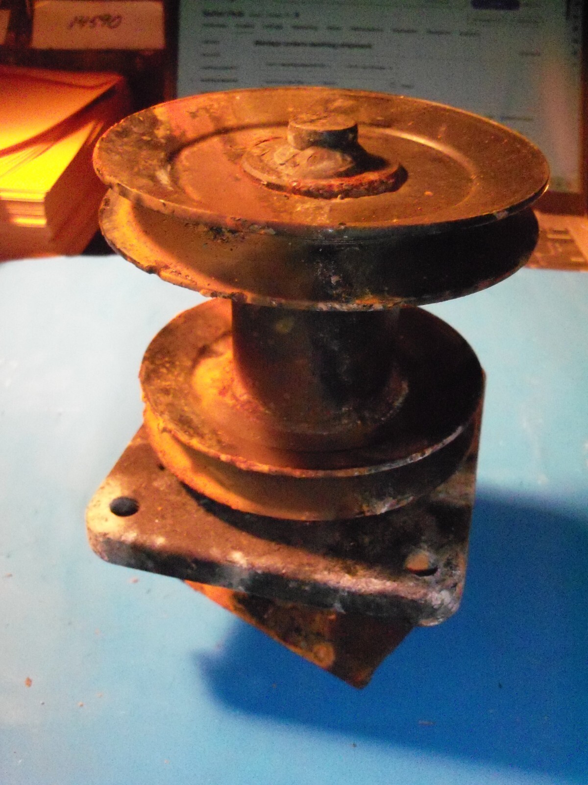 CRAFTSMAN / ROPER 6 1/2" SPINDLE ASSY DOUPLE PULLEY OEM NO NUMBERS D2 ...